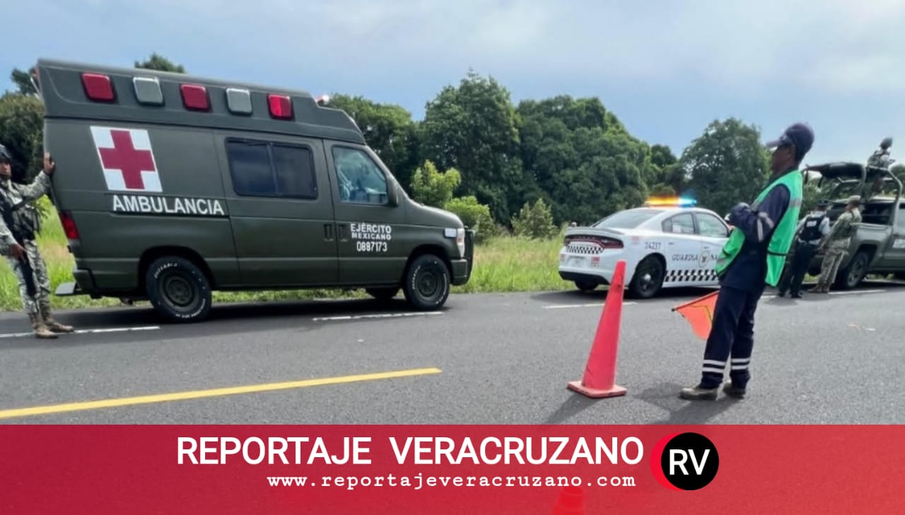 Patrulla militar vuelca en la Cardel-Poza Rica; cuatro soldados ...