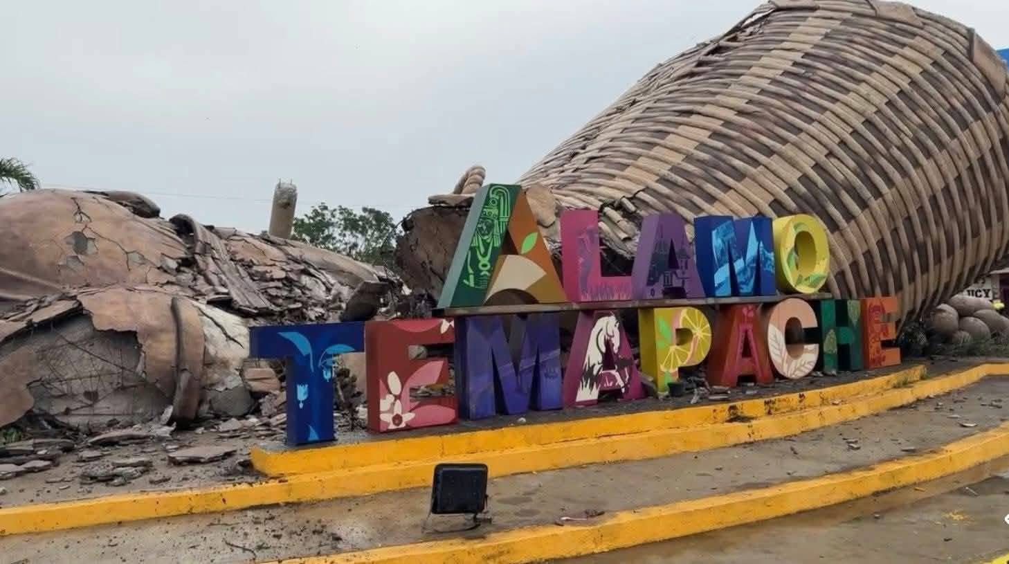 Se desploma el monumento al Colotero en Álamo Temapache y deja al ...